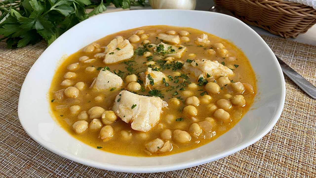 Garbanzos con Bacalao, Receta tradicional con videos paso a paso