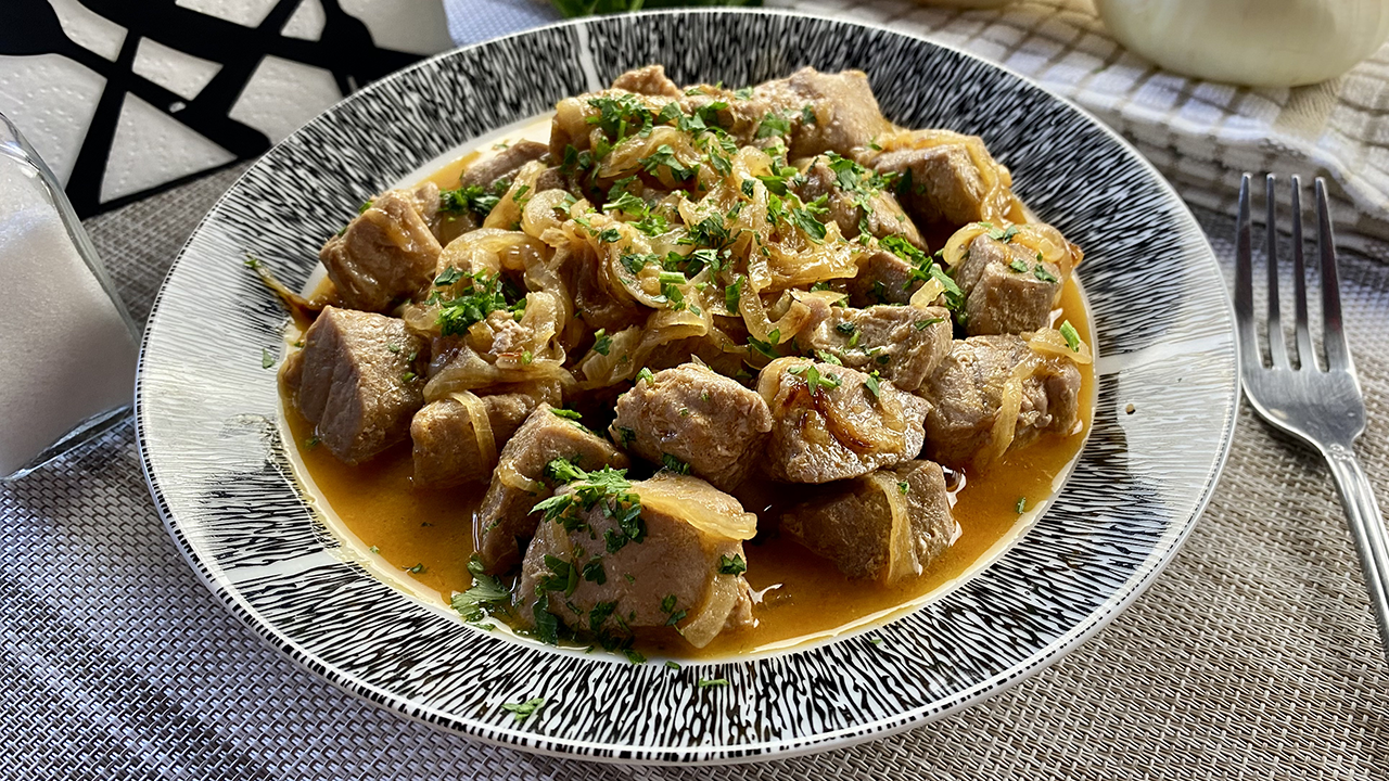 Atún encebollado, receta facil lista en pocos minutos